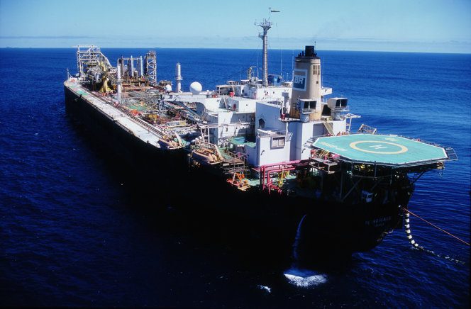 Brazil: Petrobras FPSO catches fire