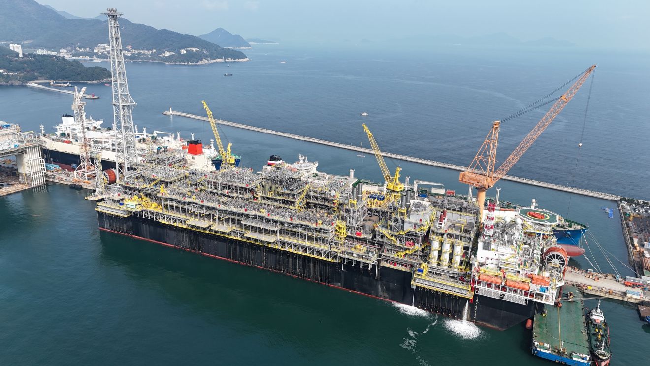 FPSO P-79 left South Korea bound for Brazil to start producing in the ...