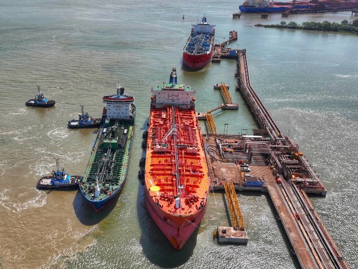 Transpetro carries out unprecedented oil transshipment operation at the ...