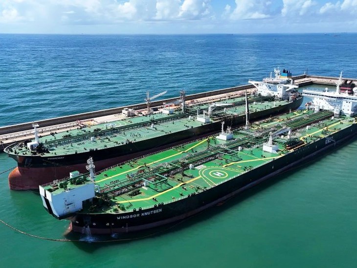 Vast Performs First ExxonMobil Oil Transshipment Operation in Brazil ...